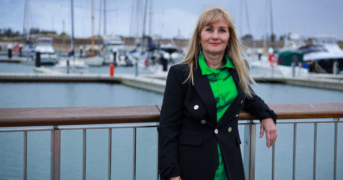 Shellharbour comes out of the shadows in Karen Hendriks' new book for ...