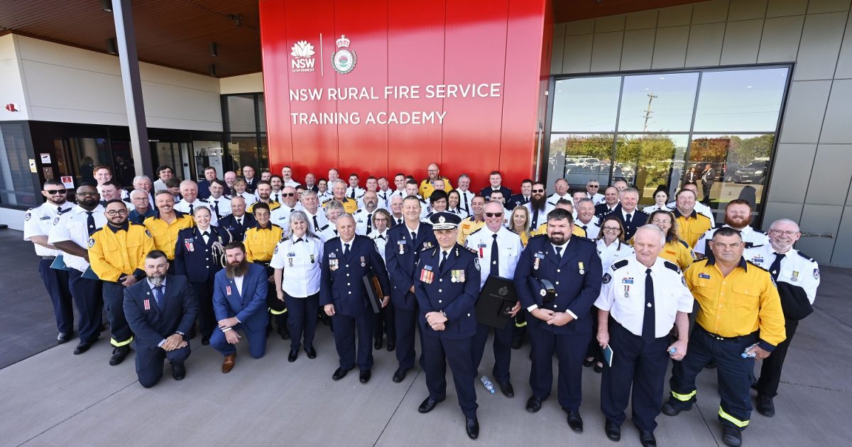 Illawarra RFS Group Captain honoured with commendation for bravery ...