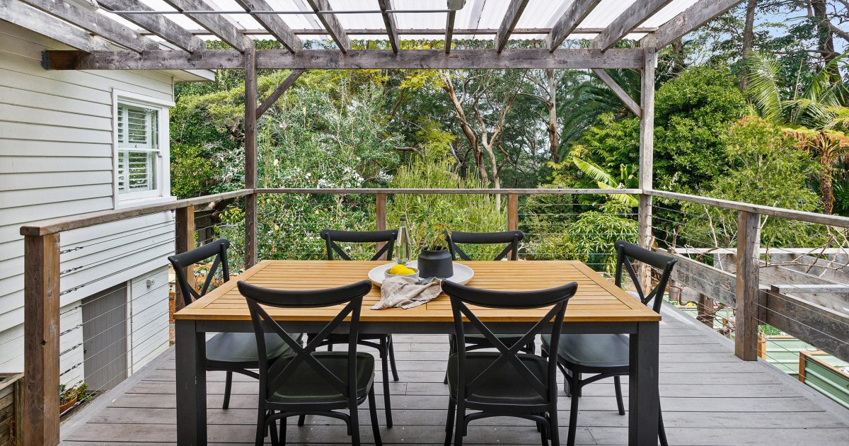 Leafy and lovely Mangerton oasis on an oversized block | Region Illawarra