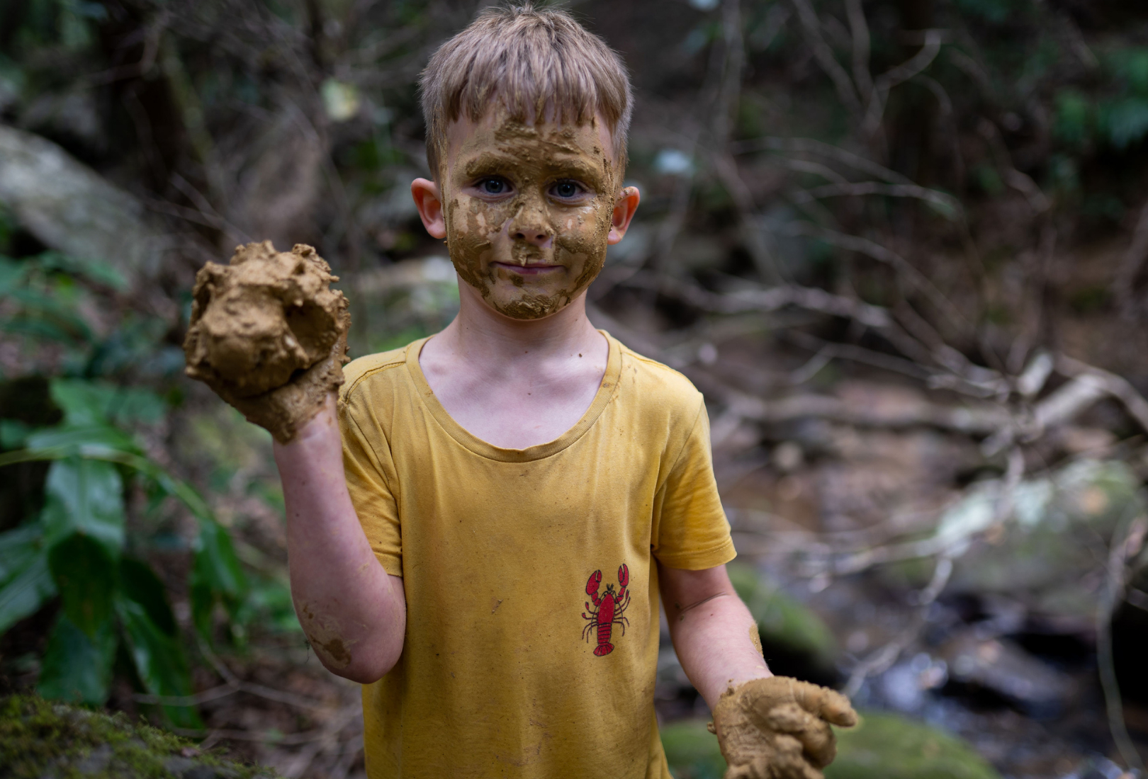 Bush school encourages kids to get back to nature-based childhoods ...