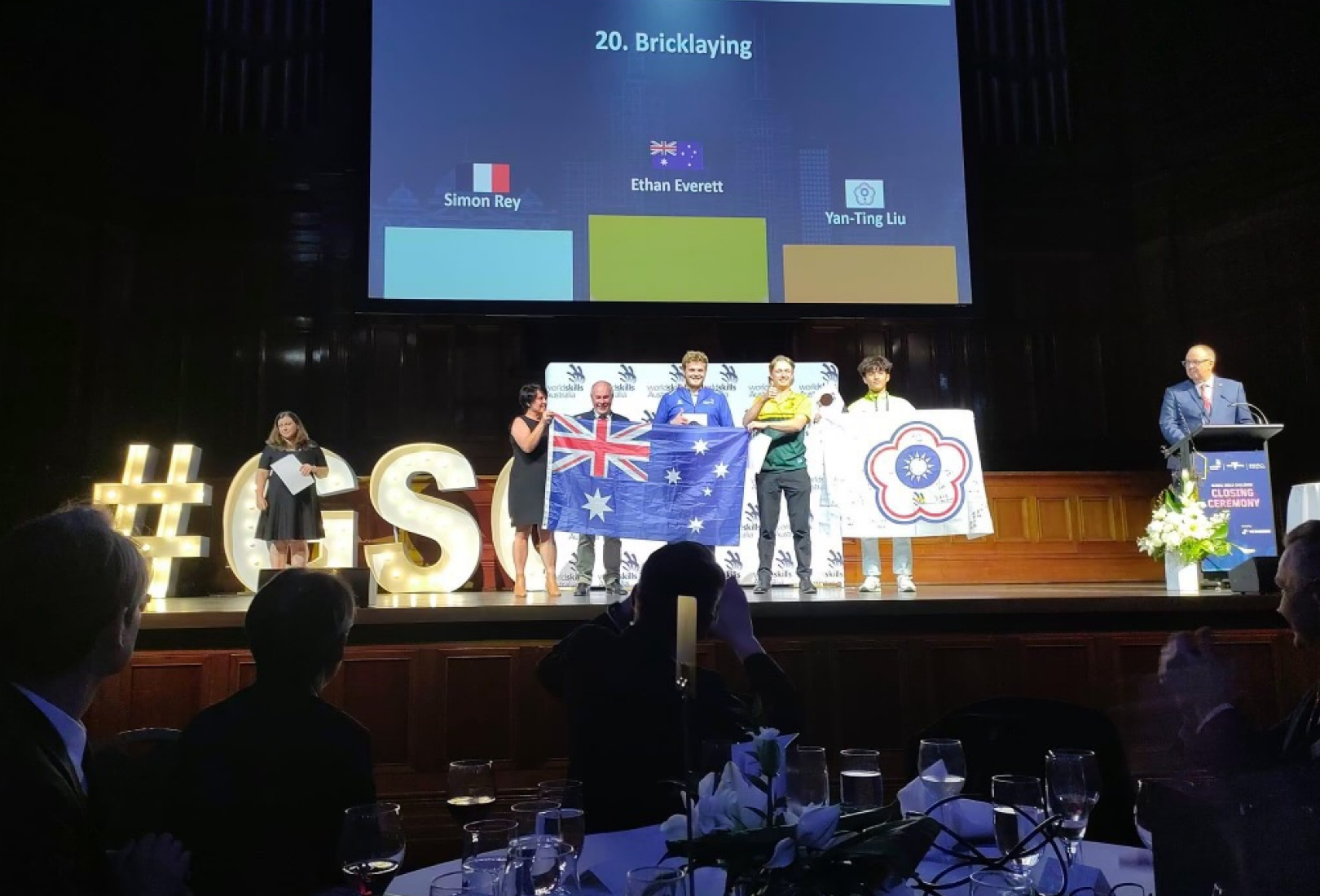 Following in Dad's footsteps: Wollongong brickie Ethan Everett lays ...