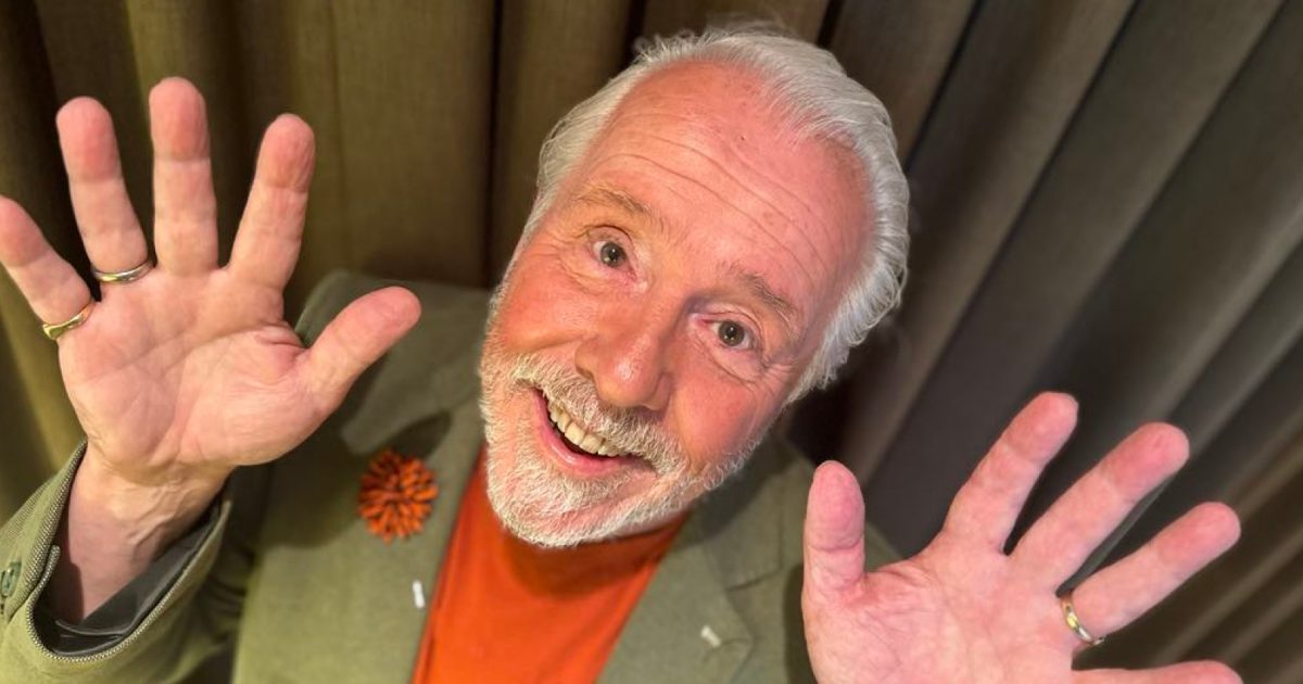 Why entertainer Scott Radburn has made his iconic magic and acrobatic ...