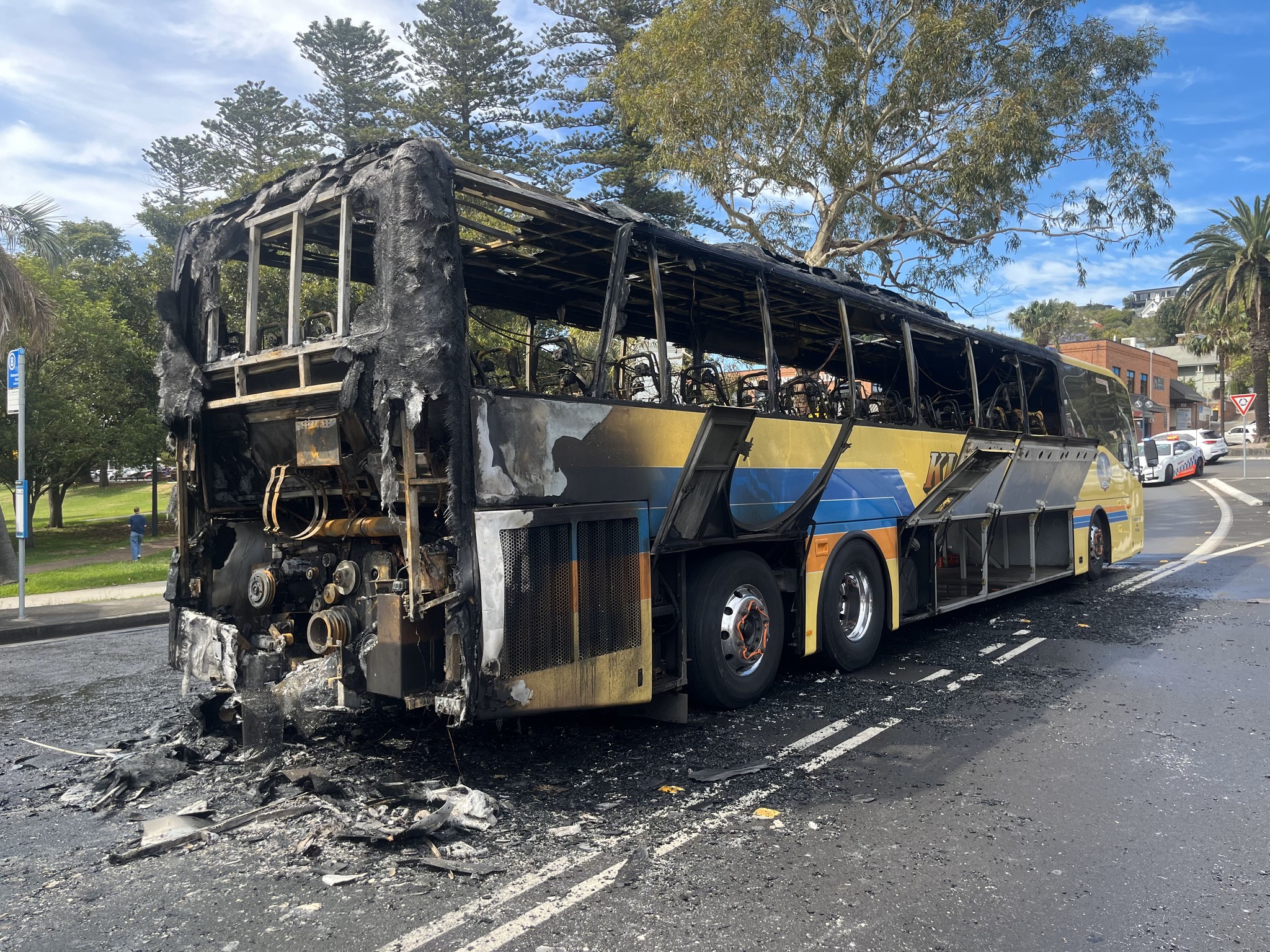 Fire and Rescue crews douse school bus blaze | Region Illawarra