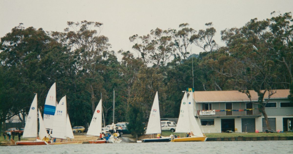 Oak Flats Sailing Club keeps Illawarra tradition afloat after 75 years ...